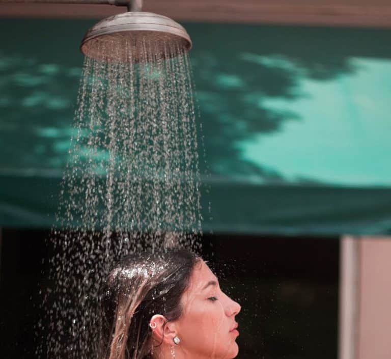 Swimming Pool Shower Etiquette (Top 10 Rules Explained) - For Your ...